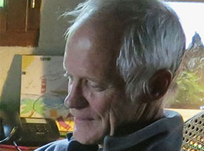 Open Mic Night with Scott Elder | The American University of Paris