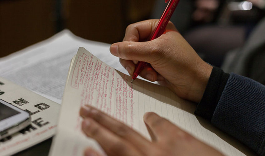 Creative Writing Club Workshop | The American University of Paris