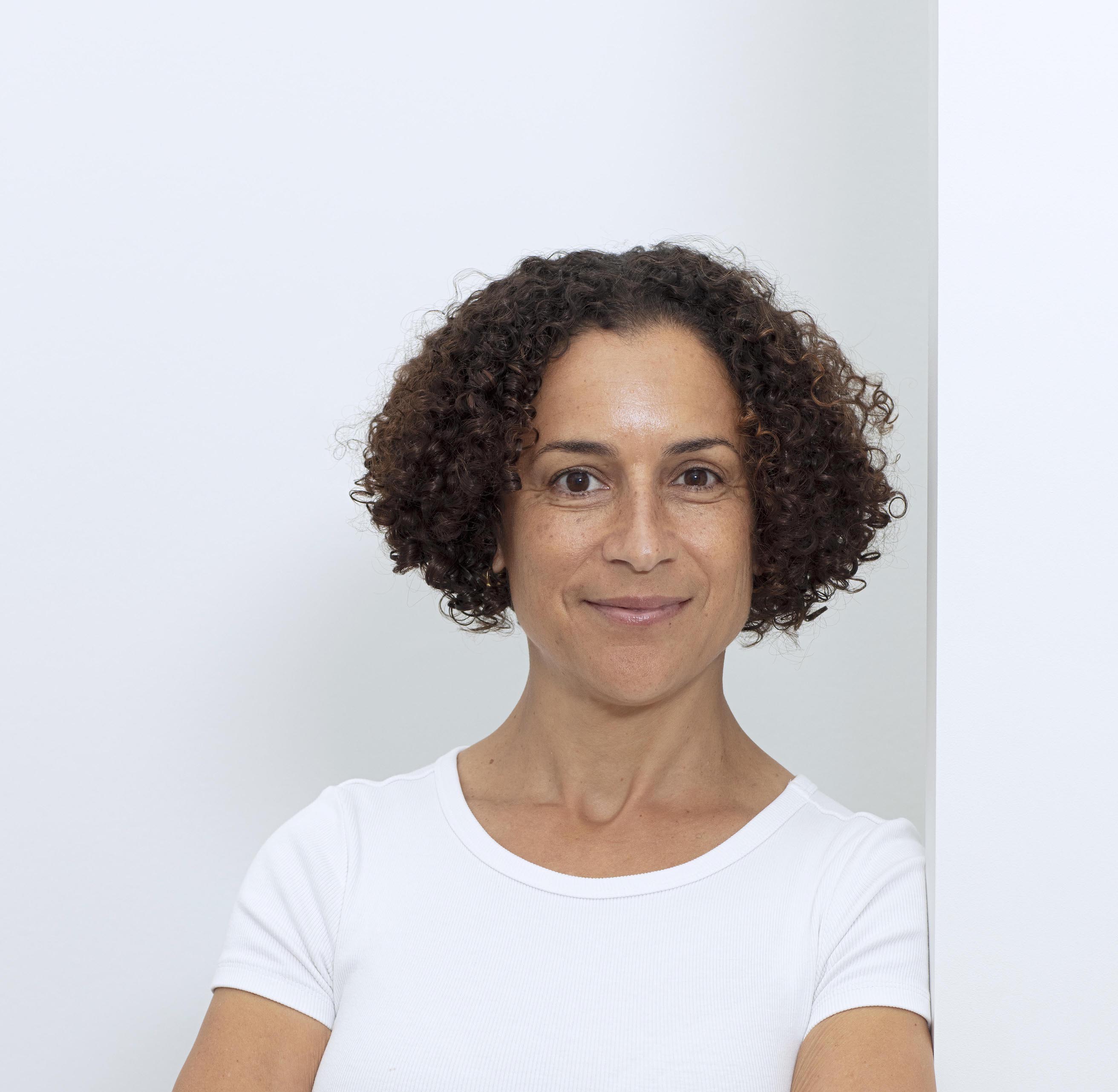 Jennifer L. Phillips ’97 | The American University of Paris