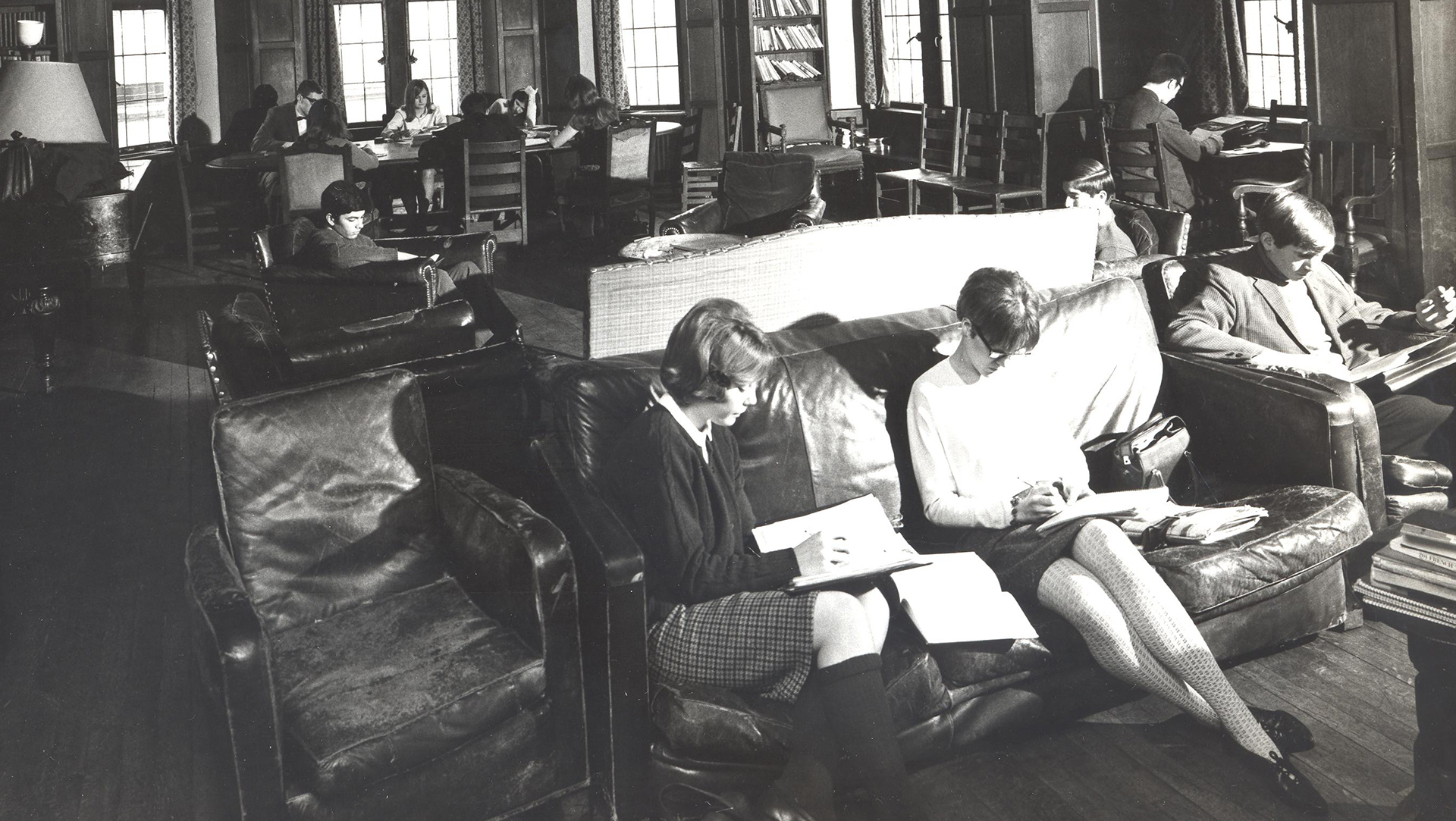 Founding History | The American University of Paris