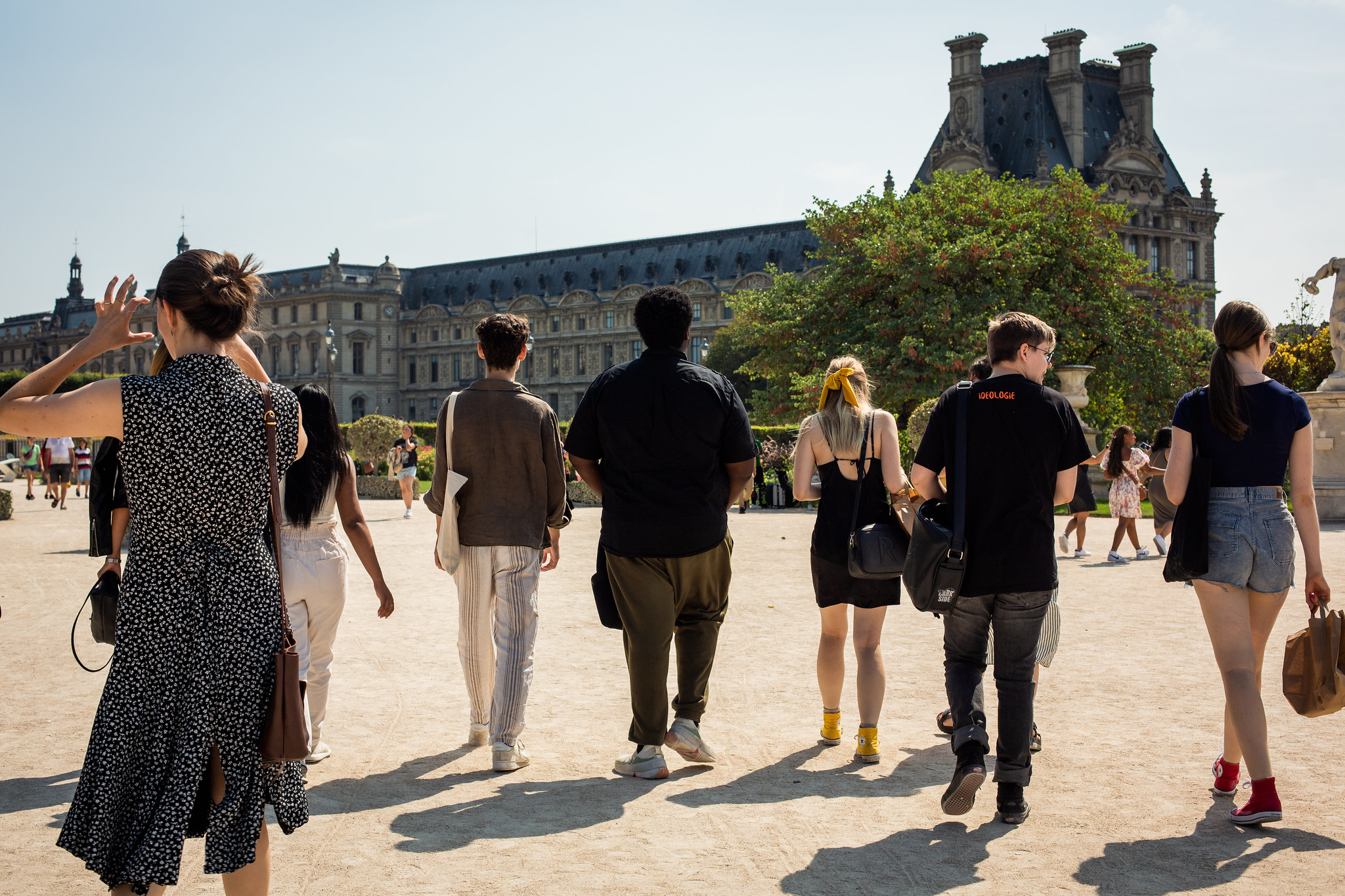 How Walking Around Paris Helps Students Create Meaning | The American ...