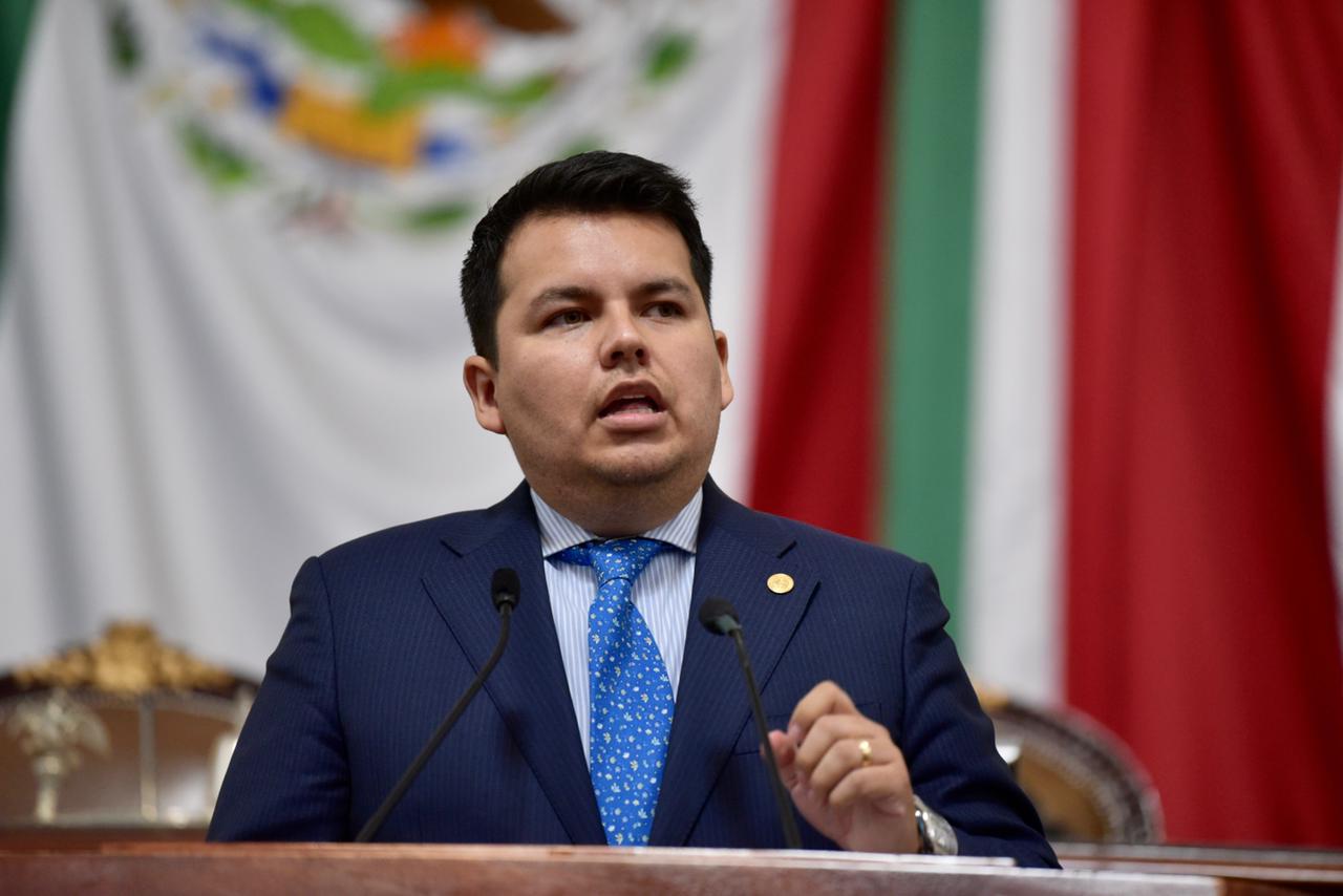 Raul Torres ’11 | The American University of Paris