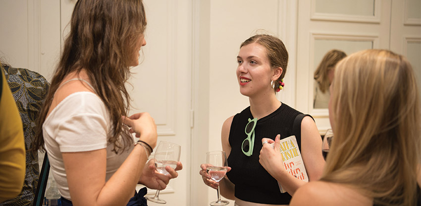 Creative Writing Institute | The American University of Paris